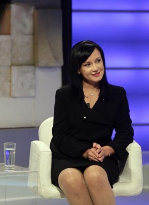 Linda Rama: 60% e grave shqiptare, të paktën njëherë të dhunuara ...