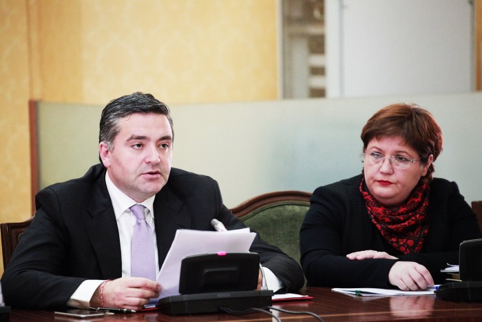 Draft law, Klosi: Economic aid is not determined by whether you have a ...