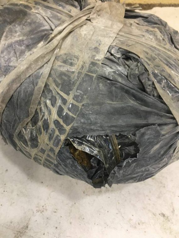 PHOTO/ Drugs found in 'BMW' in Muriqan, young man from Vlora handcuffed ...