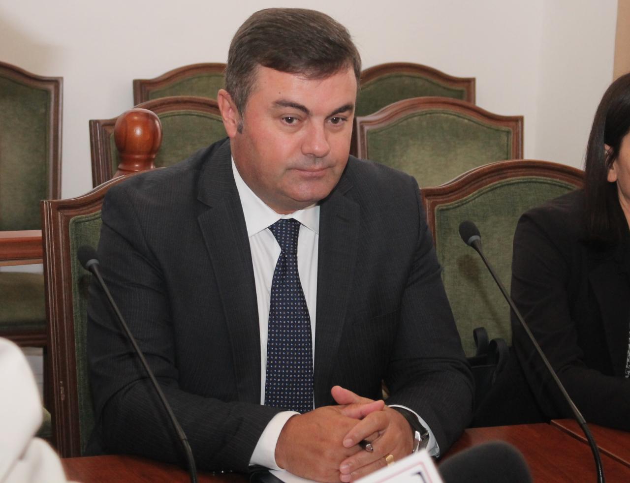 Shefi i SHISH raporton në Kuvend: Shtetet jomiqësore me Shqipërinë po ...