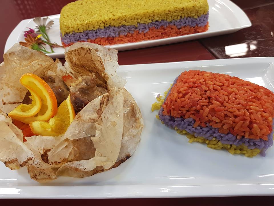 Mish viçi në letër me pilaf trengjyrësh – Balkanweb.com – News24