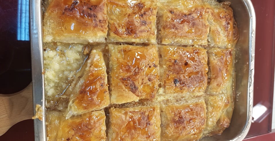 Qumështor Bakllava – Balkanweb.com – News24