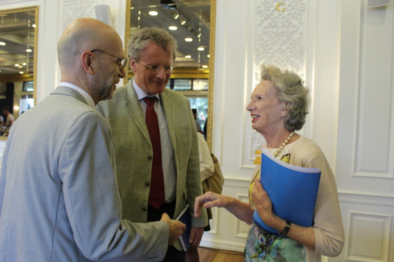 OSBE-ODIHR: Edhe ne pamë prova se votuesit ishin nën presion ...