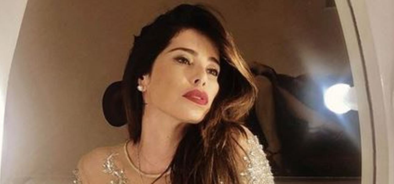 Aida Yespica, e mbuluar nga balta në Bormio – Balkanweb.com – News24