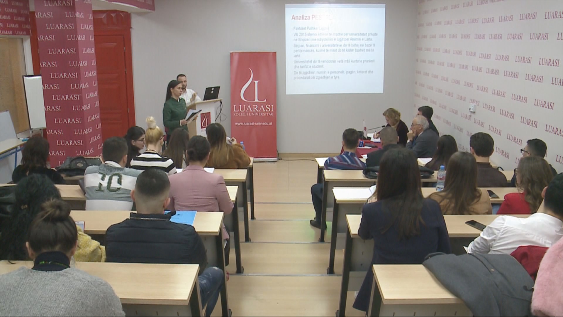 Luarasi simbol i edukimit elitar, zgjedhja e preferuar e maturantëve ...