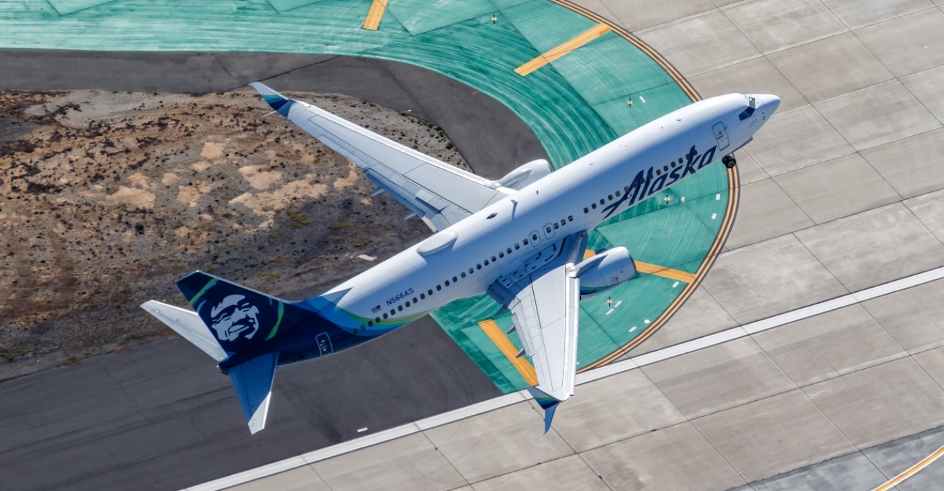 Një pilot në SHBA tentoi të rrëzonte një avion të Alaska Airlines ...