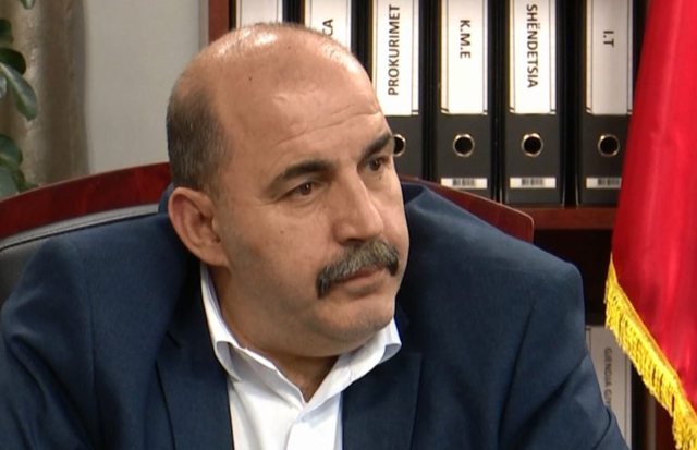 Detajet/ Shkelje në detyrë dhe ankesa nga qytetarët e bizneset ...