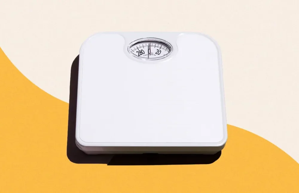 Pse ndryshon pesha e trupit gjatë ditës, cilat janë zgjidhjet ...