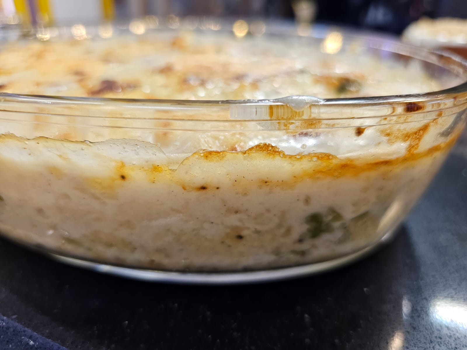 Video/ Tavë me lulelakër – Balkanweb.com – News24