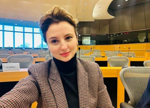 “Shuplakë për maxhorancën”, deputetja e PL për Rezolutën e PE: Vulosi ...