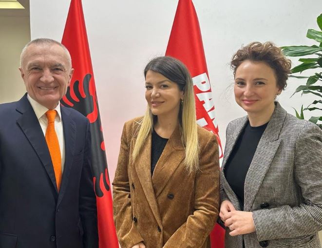 Kryetarja e Lëvizjes së Gruas për Integrim, Meta: Avokate e fortë e ...