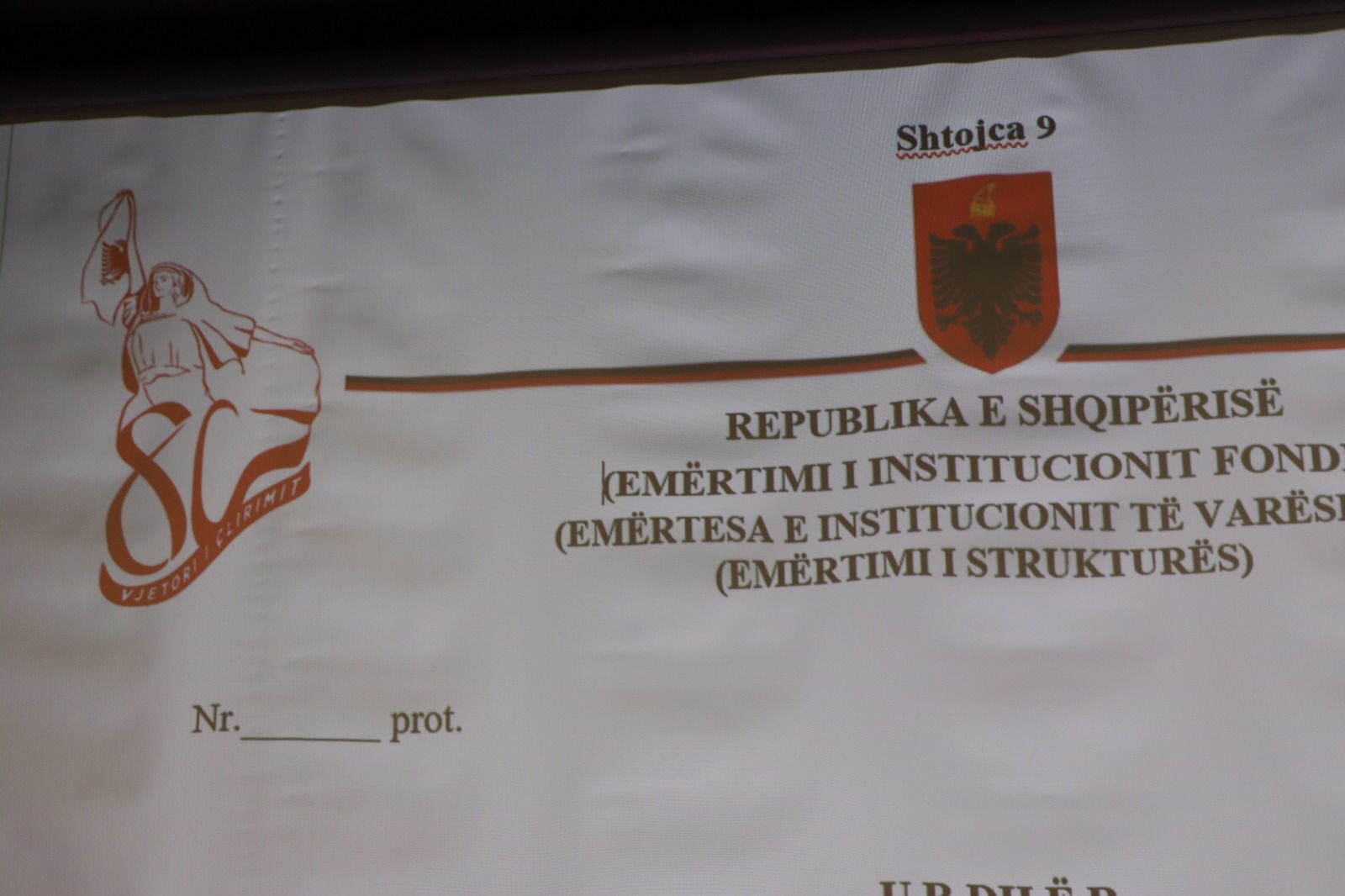 80-vjetori i Çlirimit, nga sot të gjitha institucionet publike duhet të ...