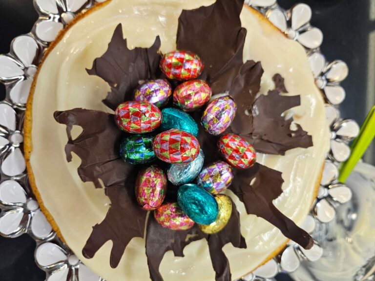 Carrot cake decorated with eggs – Balkanweb.com - News24