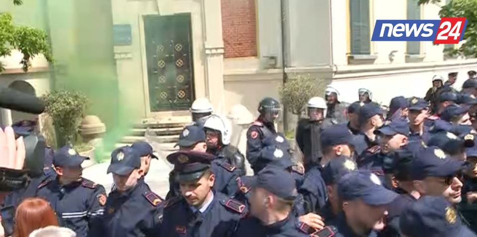 Protest in front of the city hall tomorrow, Police call on organizers ...