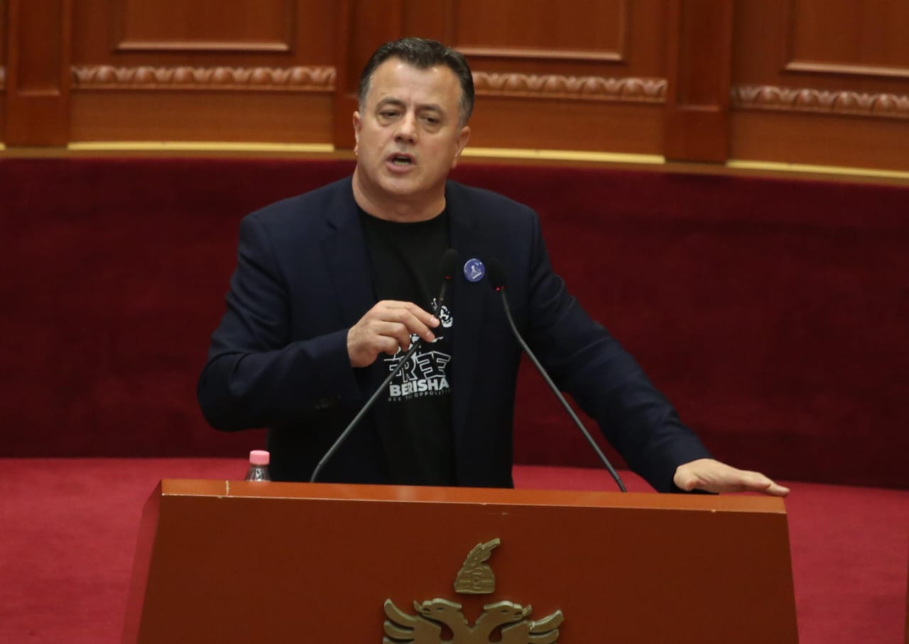 PHOTO NEWS/ Noka in the Parliament with a special message on her t ...