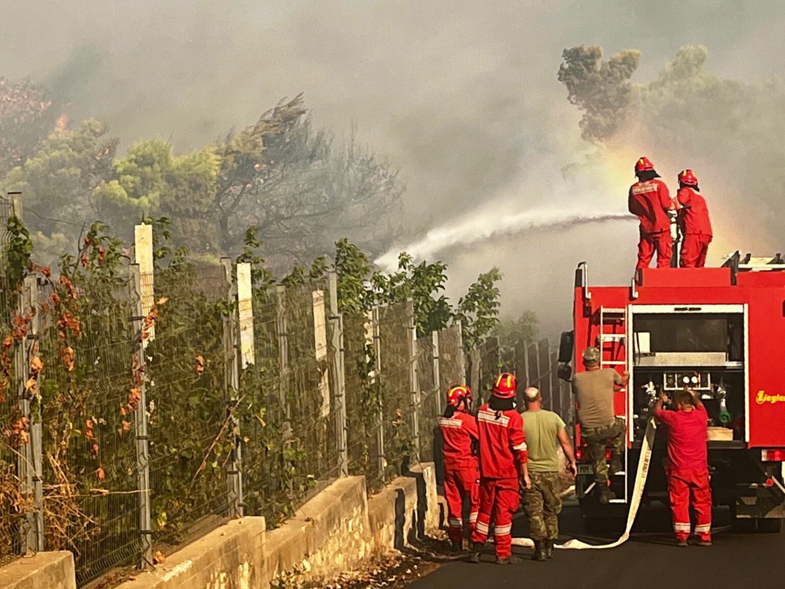 Fires in the country, Ministry of Defense: 12 fires still active, the ...