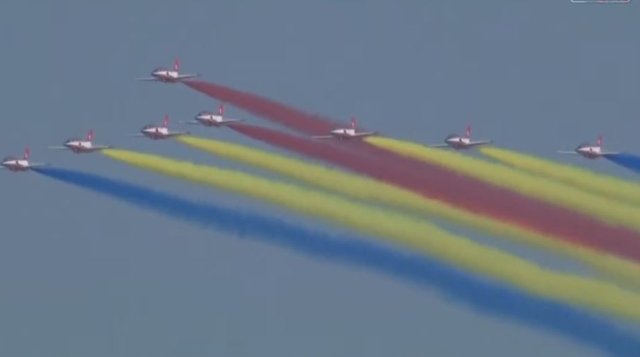 China's biggest air show kicks off with fighter jets and attack drones ...