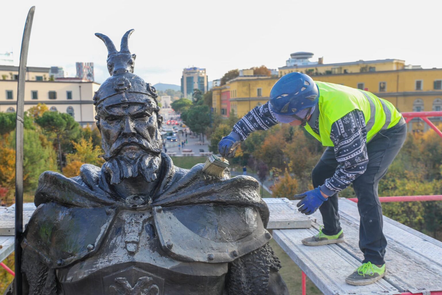 Vijojnë përgatitjet për festën e madhe të shqiptarëve në Tiranë, Veliaj ...
