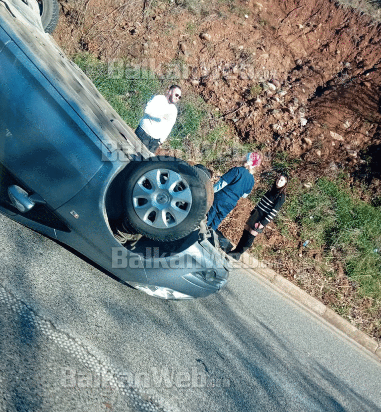 Accident on the Librazhd - Përrenjas axis, vehicle overturns, two ...