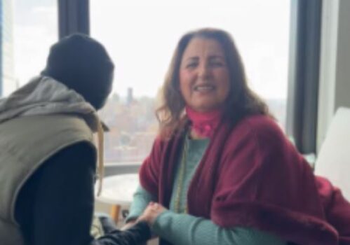 “Zoti e bekoftë”, momenti prekës kur Parashqevi Simaku takohet me të ...