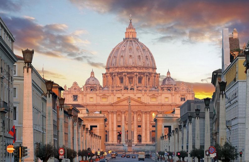 “Habemus Papam”/ From the meeting of the College of Cardinals, to the ...