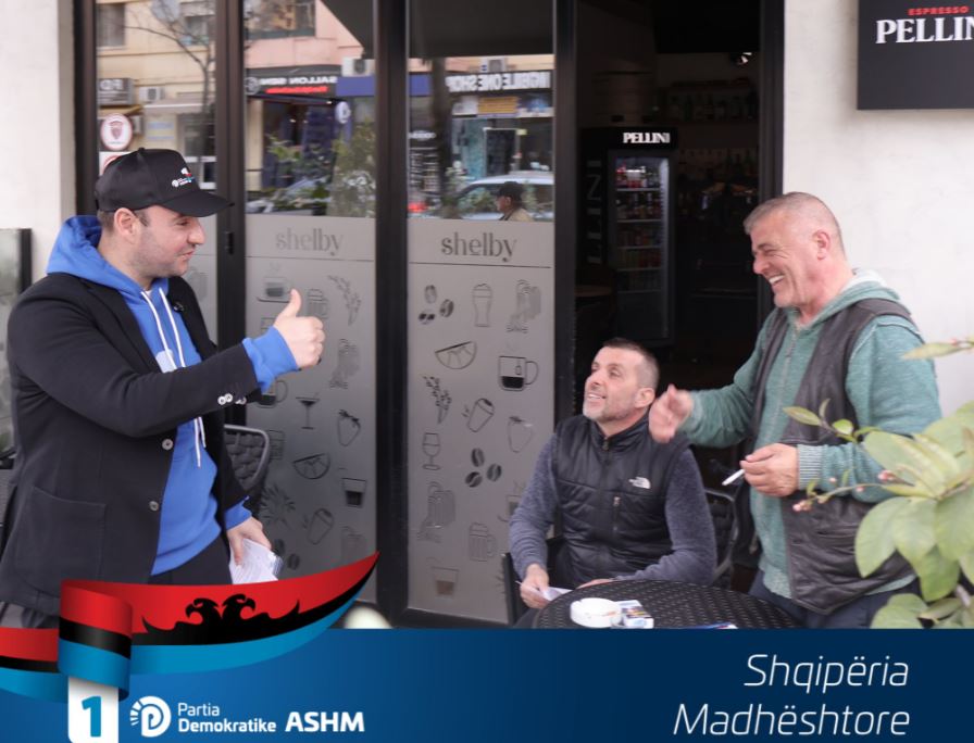 Klevis Balliu takim me qytetarët në Rrugën e Durrësit: Ulim energjinë ...