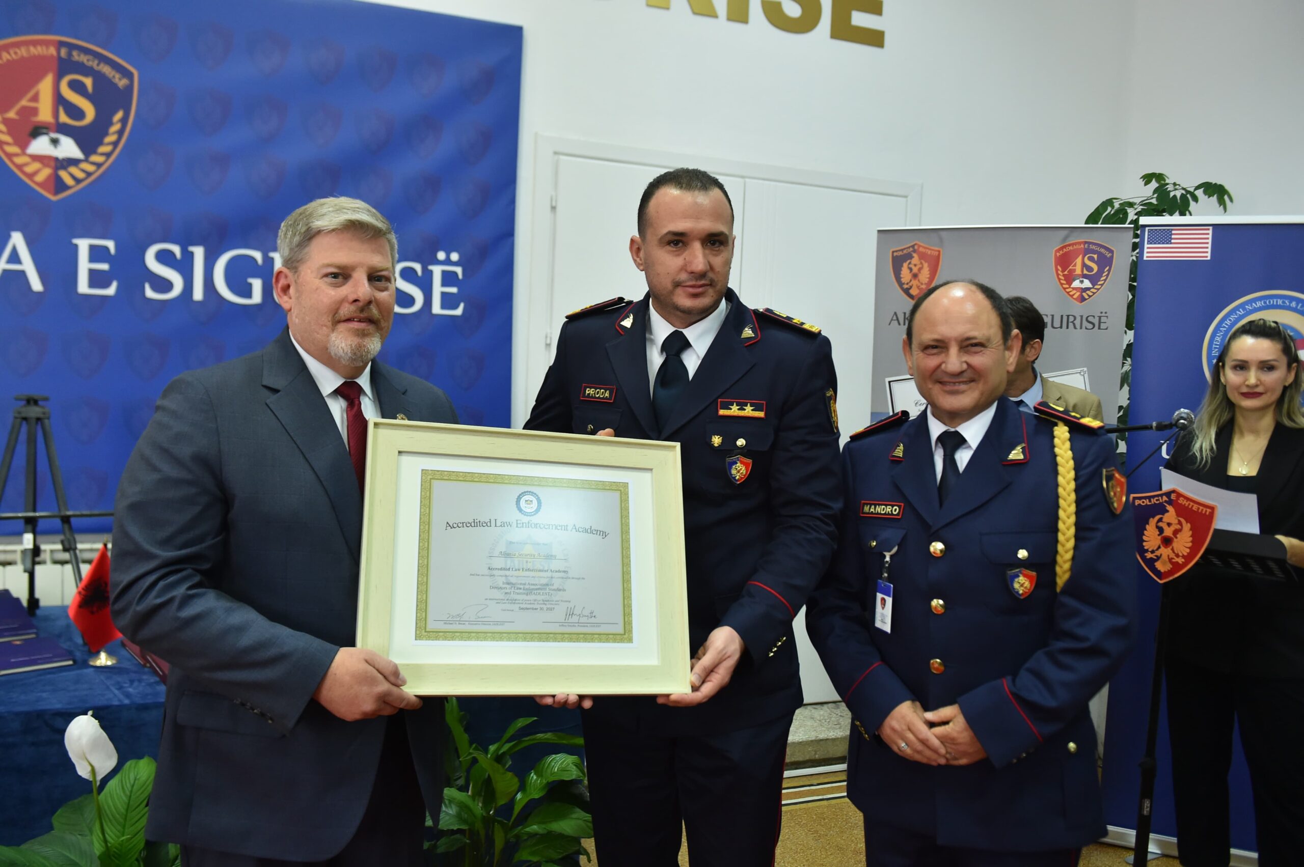 Akreditimi ndërkombëtar i Kolegjit Profesional të Formimit Policor, hap ...