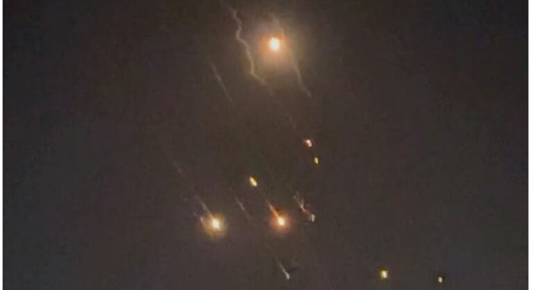 Missile strike on US base in Qatar! The attack was prepared by Iran ...