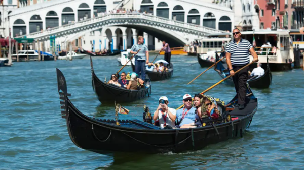 A day trip to Venice could cost more! The new mayor proposes a drastic ...