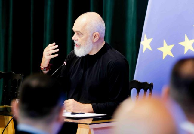 Protesta e Tragjasit/ Rama: Burimet ujore janë të Republikës, jo të ...