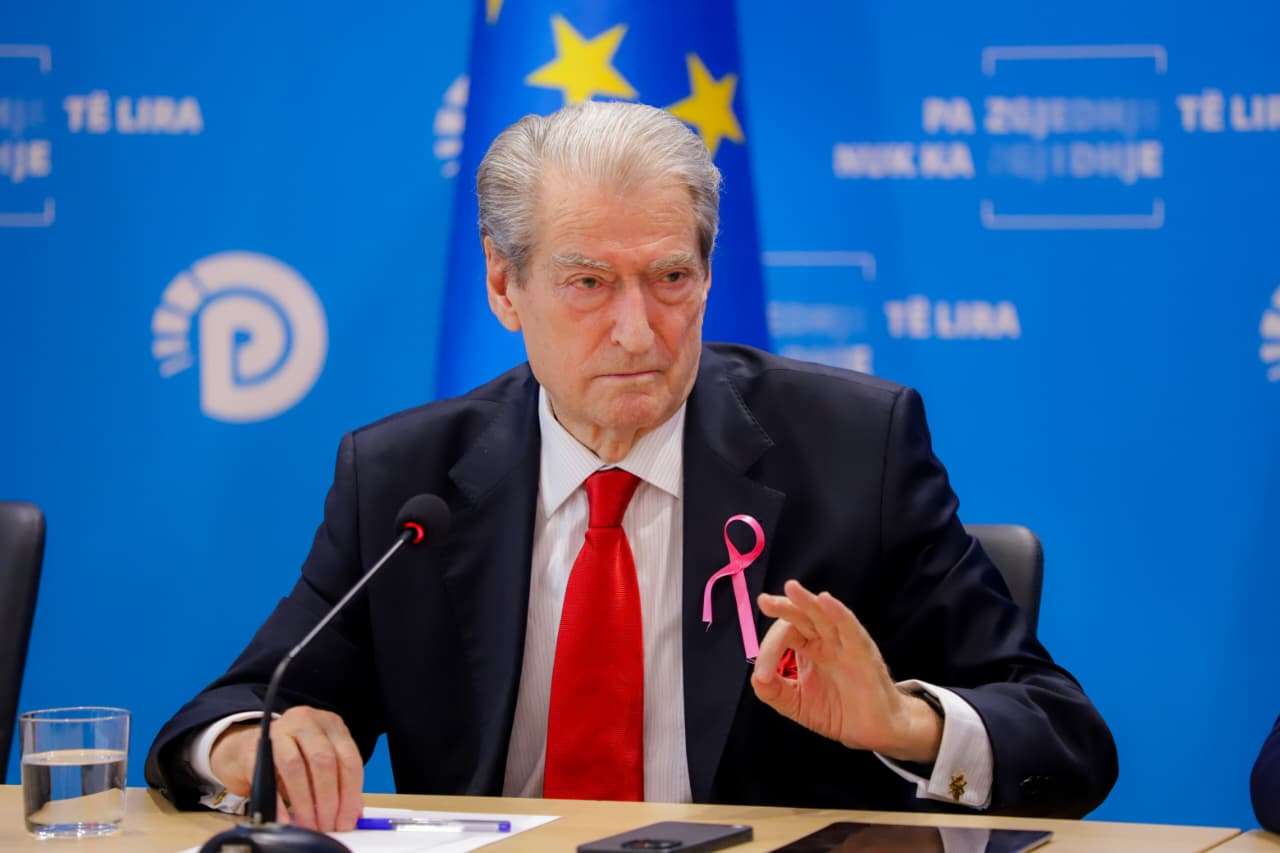 “I është prerë urdhër-arresti, është arratisur”, Berisha sqaron ...