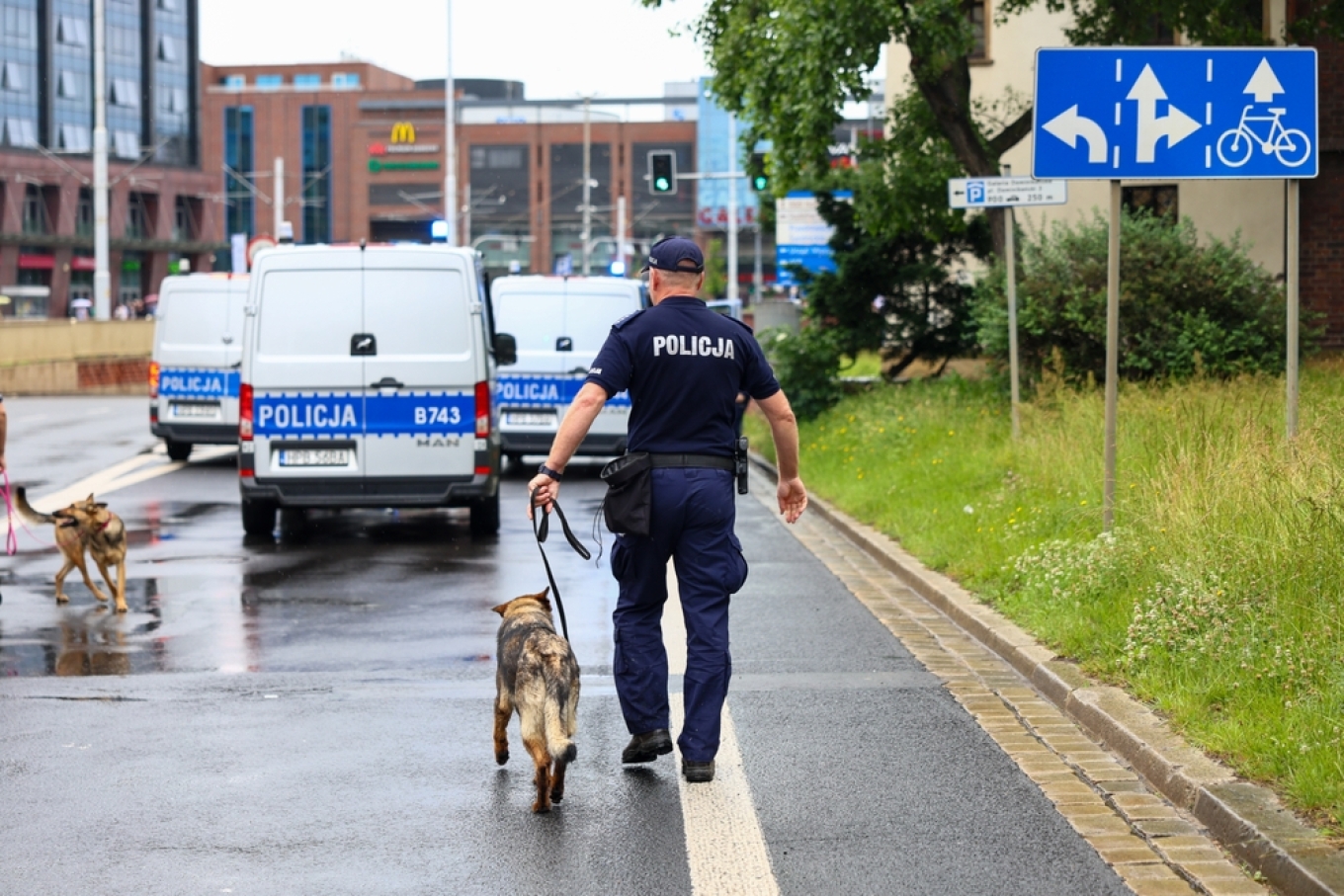 Accused of preparing acts of sabotage on behalf of Russia, Polish ...