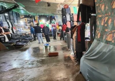 Pogradec/ Industrial market flooded by rain, traders: Our goods are ...
