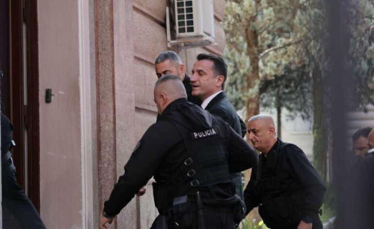 Veliaj i kërkon leje SPAK dhe Drejtorisë së Burgjeve për t’u takuar me ...