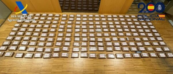 200 kg of cocaine headed to Europe, hidden in a container/ Albanian ...