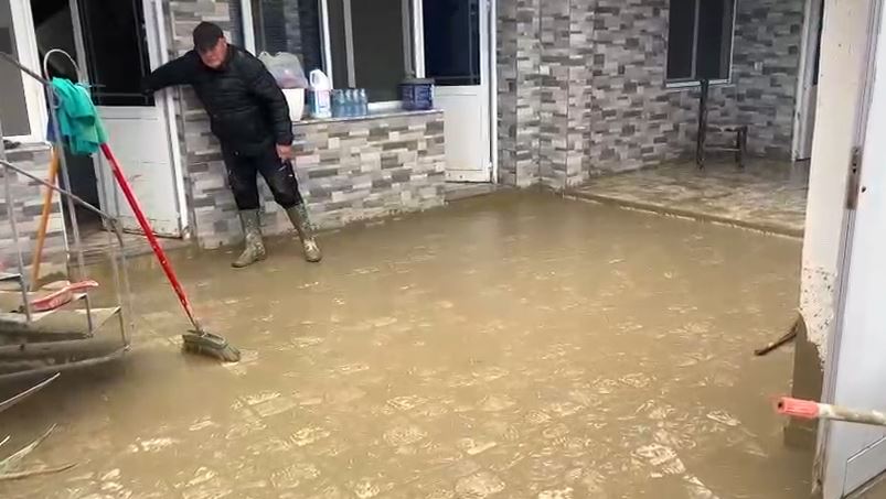 Fier, floods continue in Ferras, severe damage to homes, agricultural ...