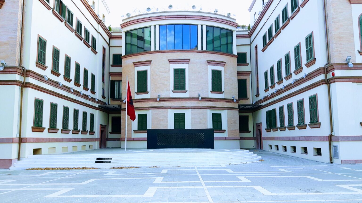 EMRAT/ Gara për kreun e Gardës së Republikës, kandidatët prezantojnë ...