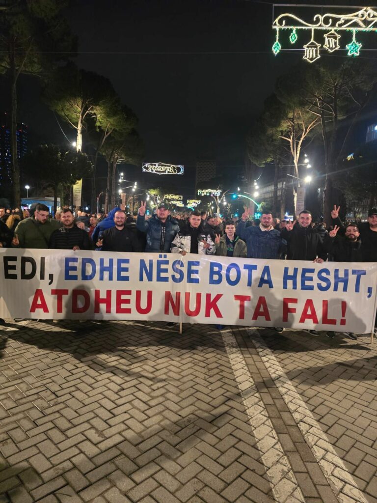 Protesta kombëtare, opozita kërkon largimin e Ramës dhe Ballukut ...