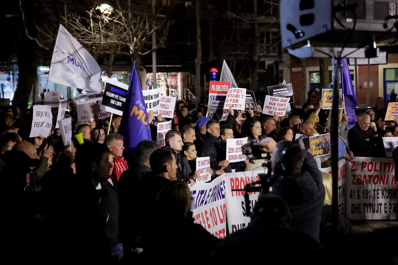 Partia “Mundësia”, protestë për pronën, banorët e Rrjollit dhe të ...