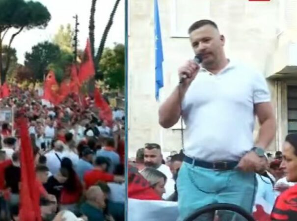 “Pushtojini këta pengmarrës me fuqinë e Skënderbeut”/ Protestuesi nga ...